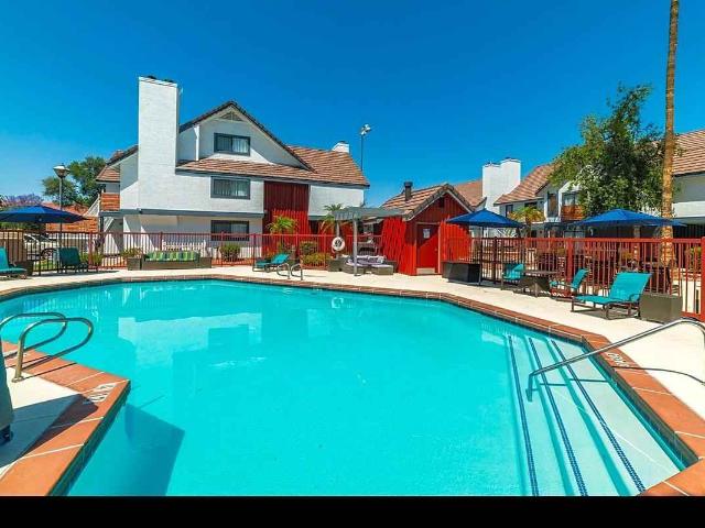 Studio Apartment for Rent at 8242 N Black Canyon Hwy, Phoenix, AZ 85051