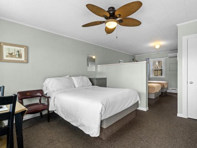 Studio Apartment for Rent at 8 Traynor St #6, Old Orchard Beach, ME 04064