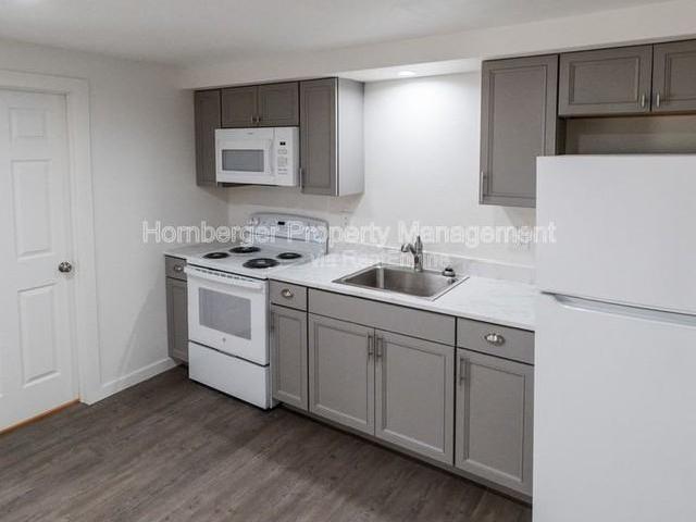 Studio Apartment for Rent at 911 E Bridgeport Ave #B, Spokane, WA 99207 Nevada Lidgerwood