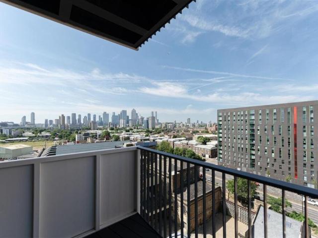 Studio apartment for rent in Makers Yard, London, E3