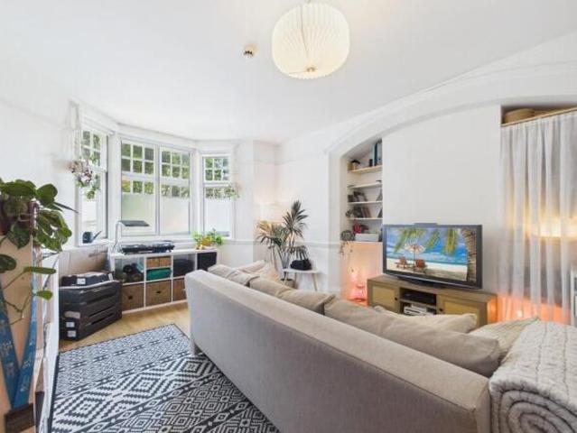Studio apartment for rent in Maison Dieu Road, Dover, CT16