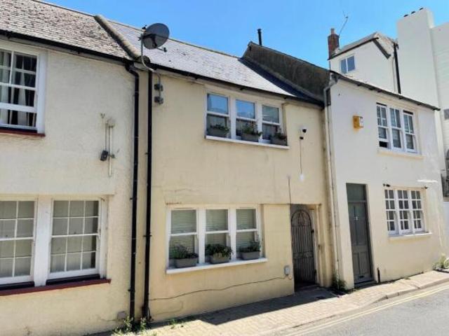 Studio apartment for rent in Marine Place, Worthing, BN11