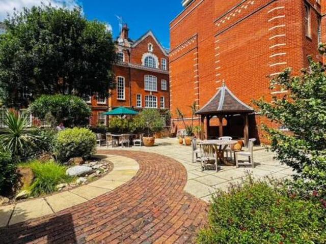 Studio apartment for rent in Martlett Court, Covent Garden, WC2B