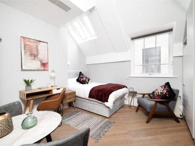 Studio apartment for rent in Montserrat Road, Putney, London, SW15