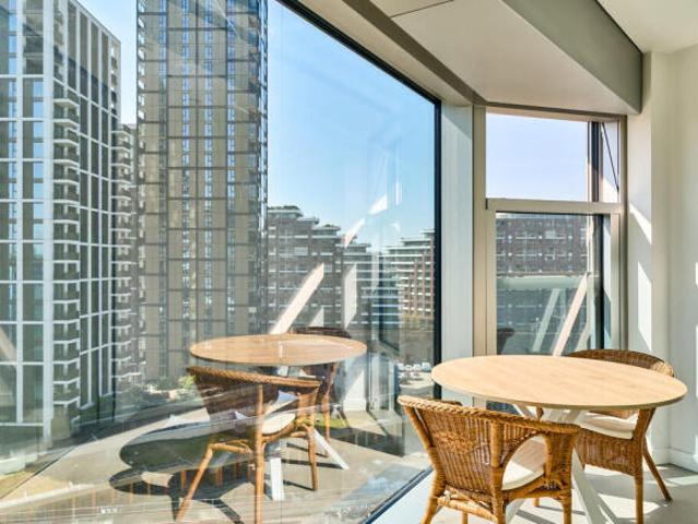 Studio apartment for rent in Oakley House, Electric Boulevard, SW11