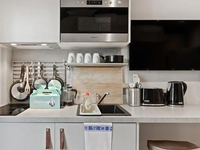 Studio apartment for rent in Oakley Square, Mornington Crescent, Camden, Euston, London, NW1
