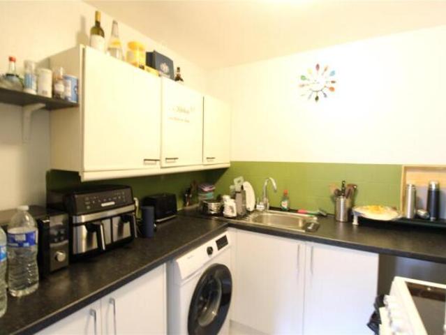 Studio apartment for rent in Orchard Grove, London, SE20