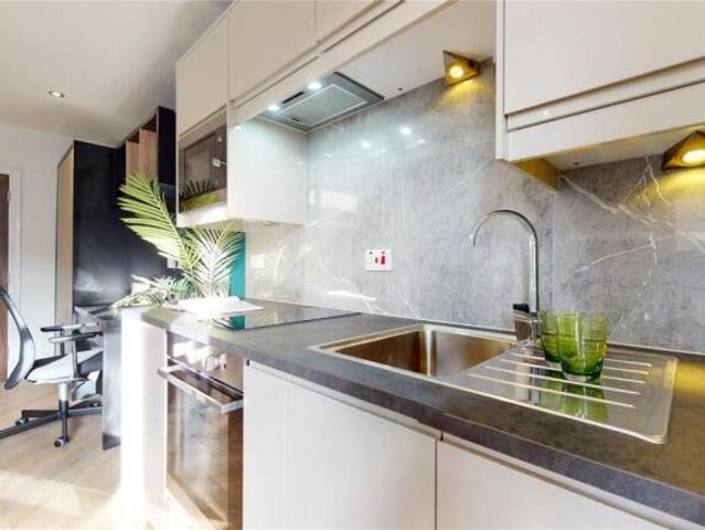 Studio apartment for rent in Apt 4, 7 South Parade #929748, LS1