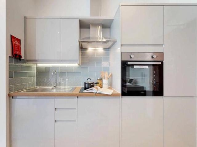 Studio apartment for rent in Apt 66, Onyx Residence #371696, S2
