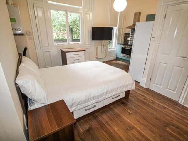 Studio apartment for rent in Apt 7, Clarendon House #869677, LS2