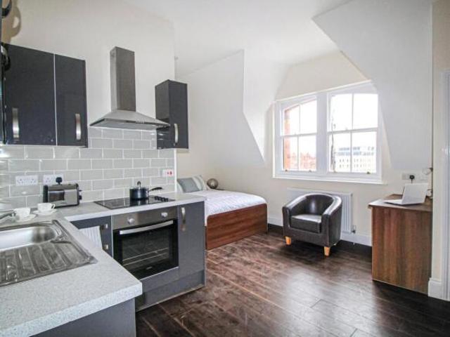 Studio apartment for rent in Apt 15, Fairbairn Residence #291931, LS2