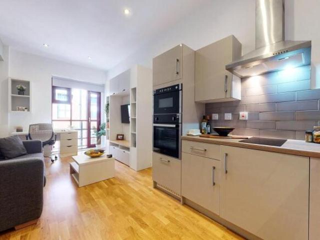 Studio apartment for rent in Apt 38, Crown Residence #854394, LS1