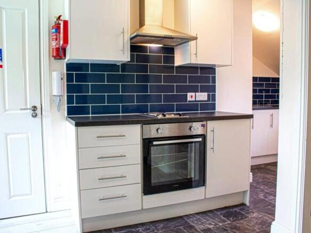Studio apartment for rent in Apt 39, Portland Place #971001, LS6