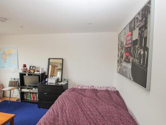 Studio apartment for rent in Bute Terrace, CARDIFF, CF10