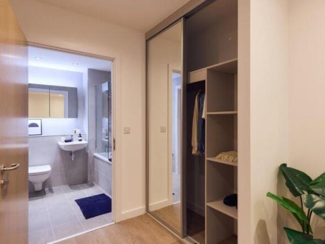 Studio apartment for rent in B. 432 Signal Box Yard, Lower Bristol Road, Bath, Somerset, BA2
