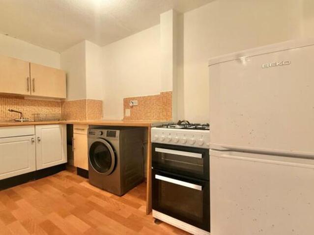 Studio apartment for rent in Barlow Moor Road, Manchester, M21