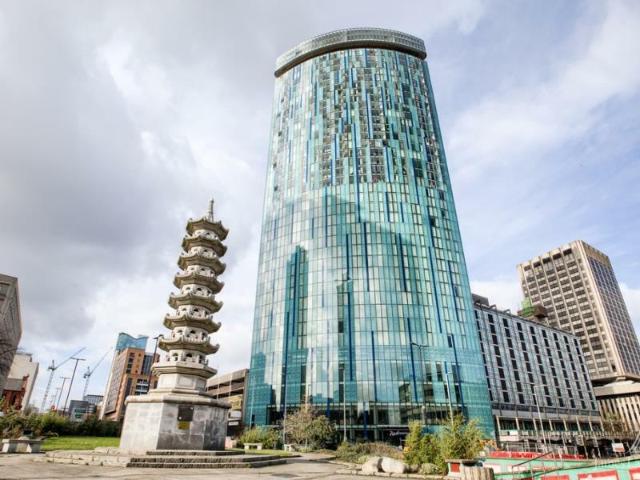 Studio apartment for rent in Beetham Tower, Holloway Circus, B1