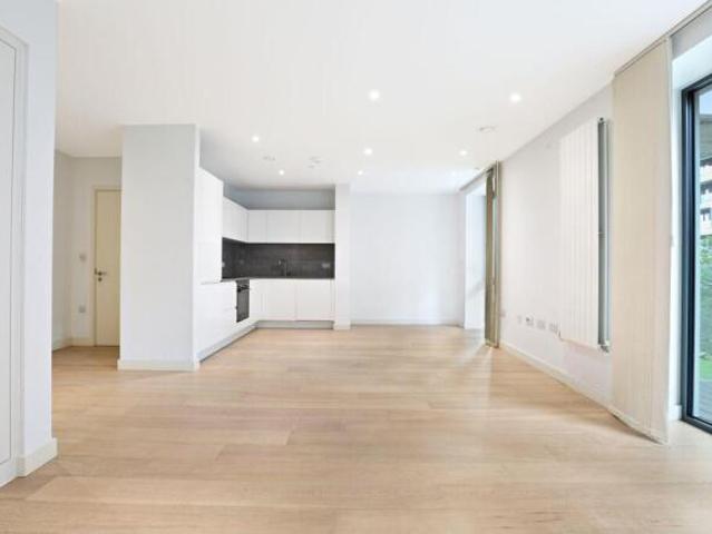 Studio apartment for rent in Bonnet Street, London, E16