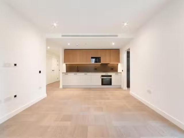 Studio apartment for rent in Boxwood Gardens, London Dock, Lon.