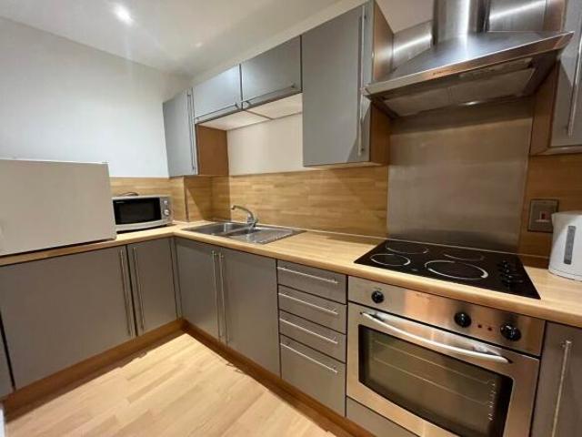 Studio apartment for rent in Britannia House, 16 York Place, LS1
