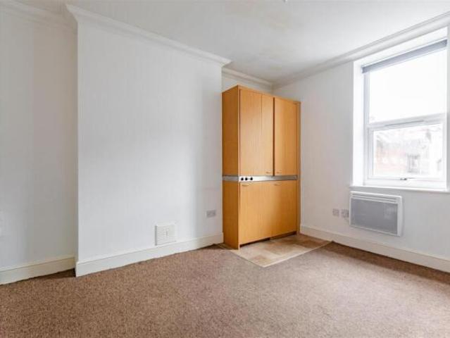 Studio apartment for rent in Cambridge Road, Eastbourne, BN22