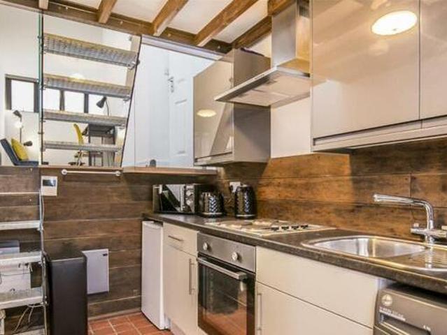 Studio Apartment For Rent In Camden Town, London