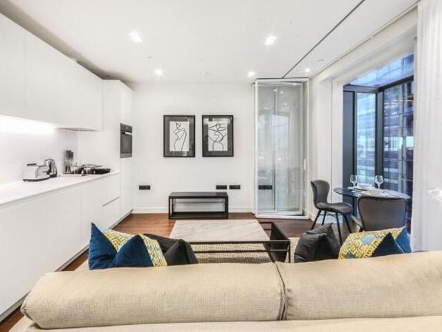 Studio apartment for rent in Casson Square, London, SE1