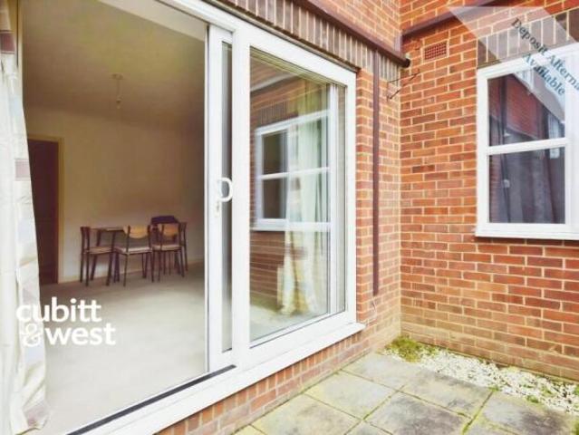 Studio apartment for rent in Cedar Road Sutton SM2