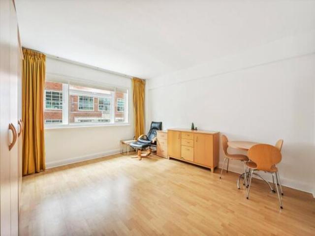 Studio apartment for rent in Charing Cross Road, WC2H