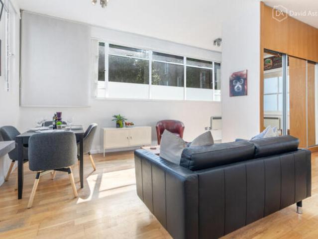 Studio apartment for rent in Charlton Place, Angel, London, N1
