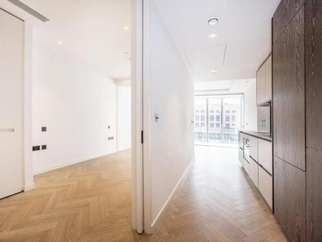 Studio apartment for rent in Circus Road West London SW11