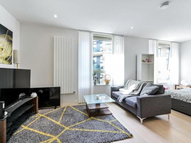 Studio apartment for rent in Corsair House, Royal Wharf, London, E16