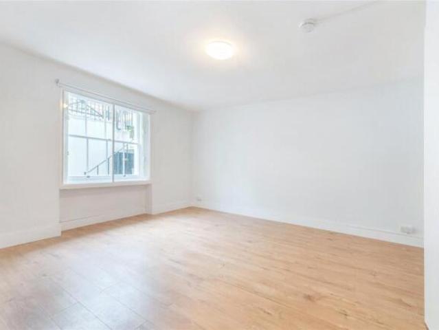 Studio apartment for rent in Cranley Place, South Kensington, London, SW7