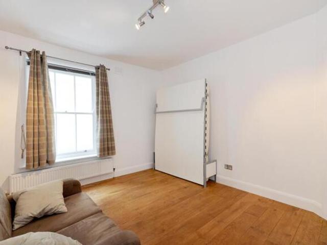 Studio apartment for rent in Dukes Lane London W8