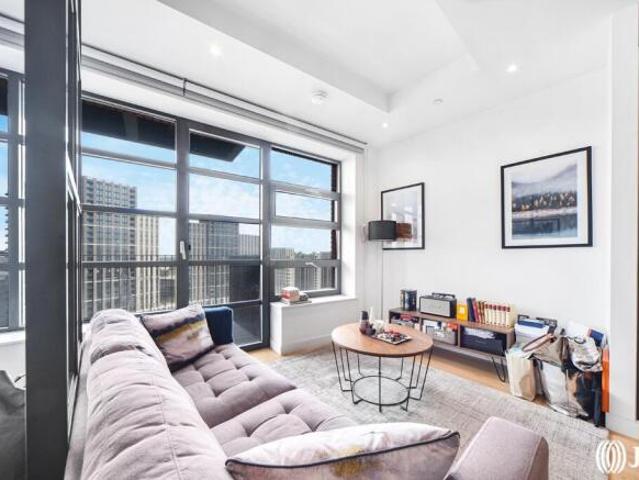 Studio apartment for rent in Defoe House, City Island Way, E14