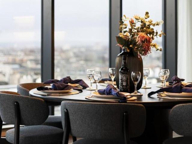 Studio apartment for rent in Dockside, Edinburgh, EH6