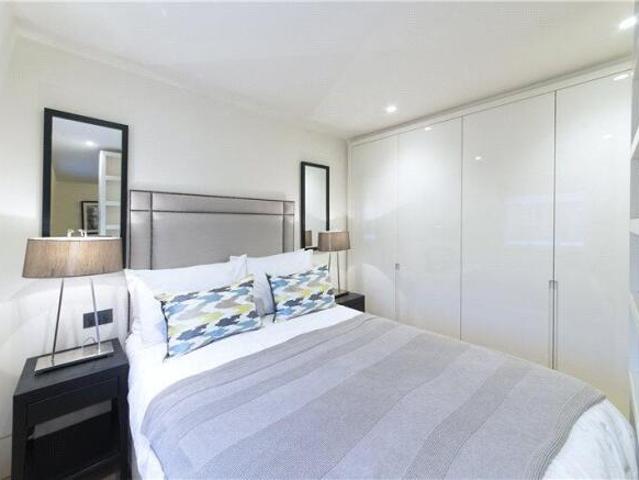 Studio apartment for rent in Ebury Street, Belgravia, London, SW1W