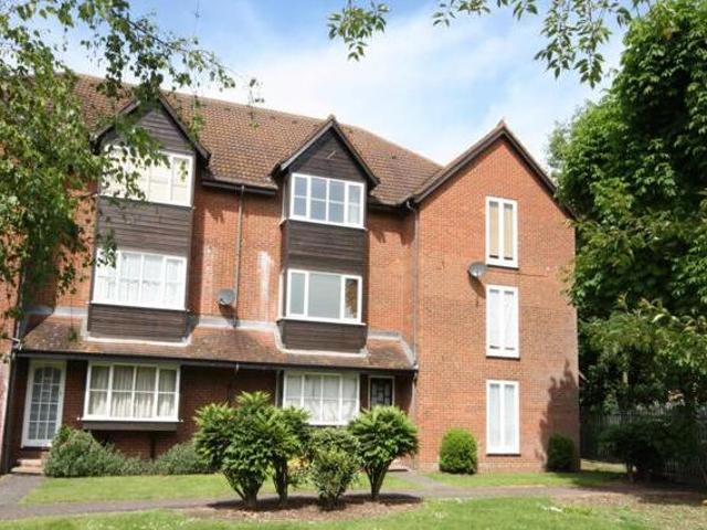 Studio Apartment For Rent In Enfield, Middlesex