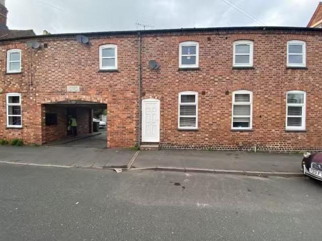 Studio apartment for rent in Flat 8, 94h Offmore Road, Kidderm.