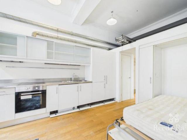 Studio apartment for rent in George Street, Manchester, Greater Manchester, M1