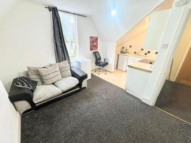 Studio apartment for rent in Gillott Road, Edgbaston, B16