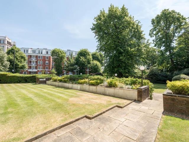 Studio apartment for rent in Hall Road, St Johns Wood, NW8