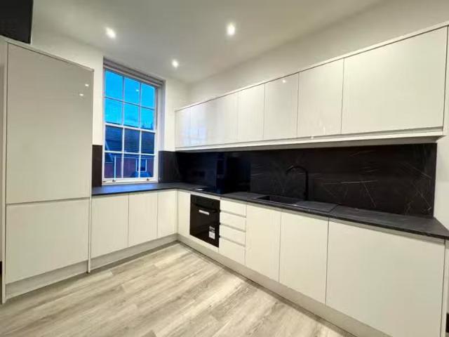 Studio apartment for rent in High Street, Coleshill. B46
