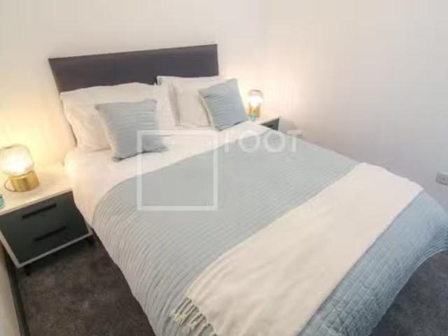 Studio apartment for rent in HIGHPOINT, BD1, Furnished Studio.