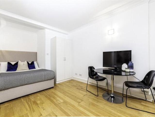 Studio apartment for rent in Hill Street, Mayfair, London, W1J