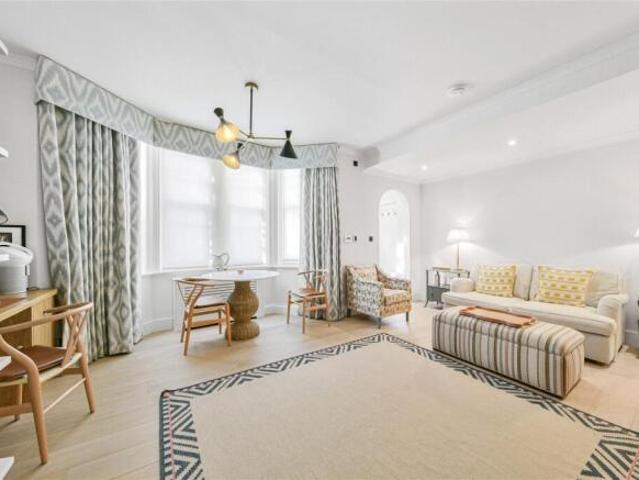 Studio apartment for rent in Hornton Street, Kensington, London, W8