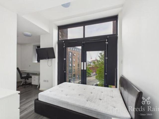Studio apartment for rent in Jamaica Street, Liverpool, Merseyside, L1