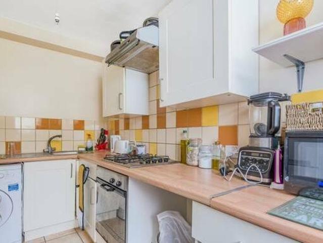 Studio apartment for rent in Kapuvar Close London SE15