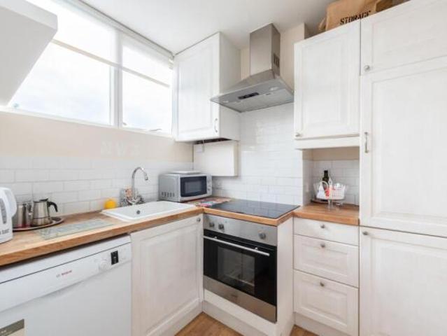 Studio apartment for rent in King Henrys Road, London, NW3