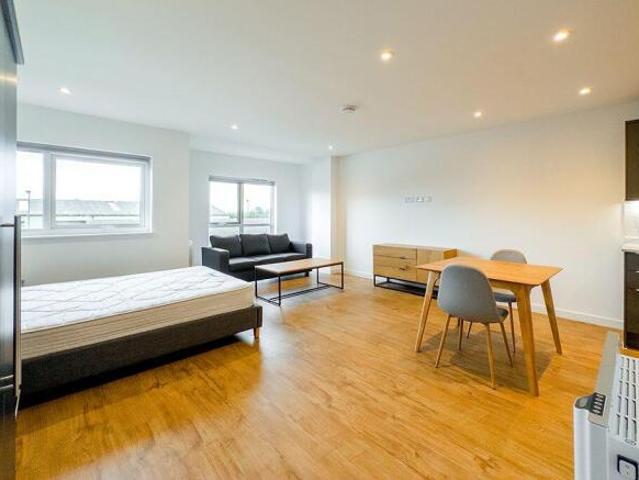 Studio apartment for rent in Lincoln House, Nelson Street, Bolton, BL3